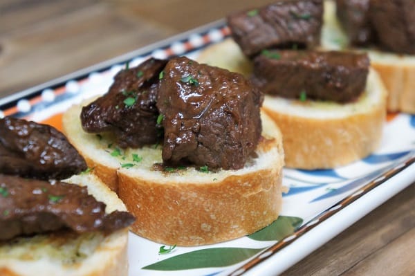 Steak Tidbits on Garlic Toast - Cook2eatwell