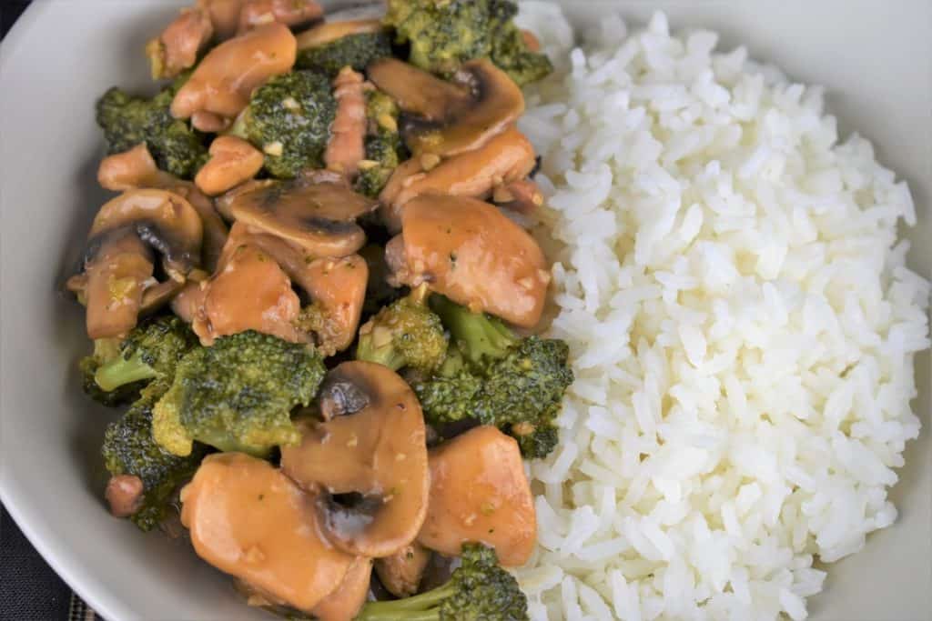 Chicken Broccoli Mushrooms Stir Fry Cook2eatwell