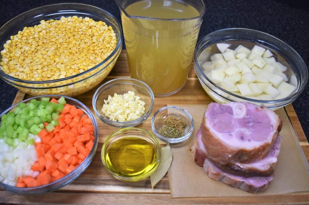 Cuban Split Pea Soup - Cook2eatwell