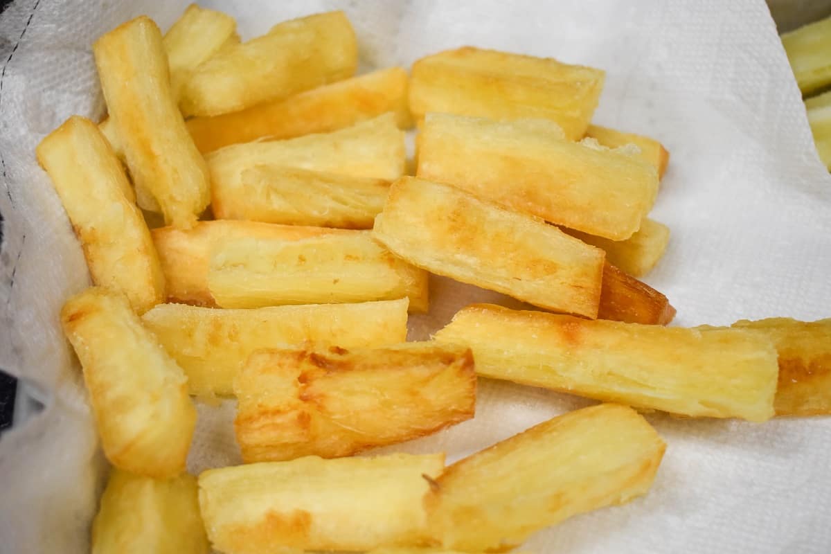 Yuca Frita - Cook2eatwell