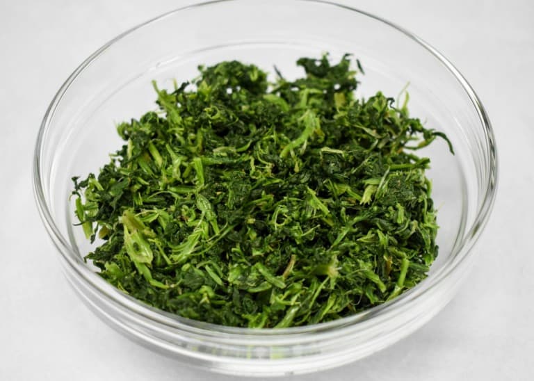 Creamed Spinach from Frozen (Easy Recipe) - Cook2eatwell